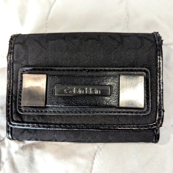 Calvin Klein | Bags | Calvin Klein Womens Wallet | Poshmark
